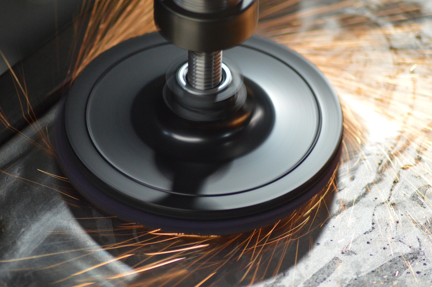 Automated Industrial Robot Cutting, Deburring and Grinding | Cyan-Tec